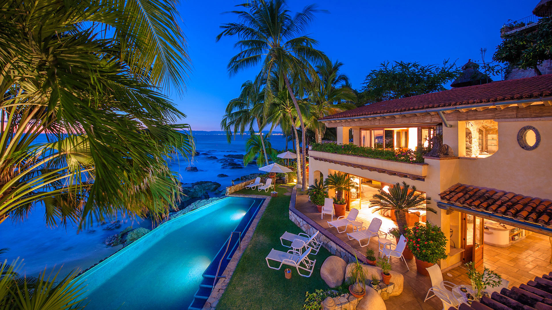 Casa Velas, Puerto Vallarta | Casa Helga Villas